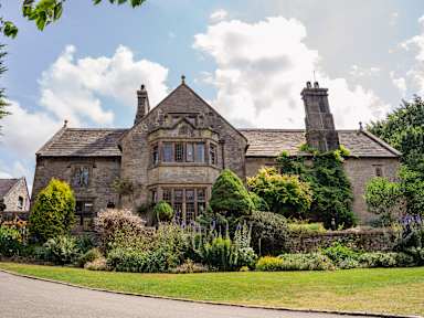 YHA Hartington Hall, Derby - 2026 Prices & Reviews