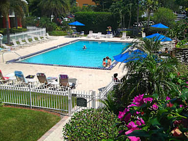 Ramada Inn of Naples in Naples, USA - Book Budget Hotels with ...