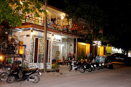 White Jail @ Koh Tao Hostel, Koh Tao - 2025 Prices & Reviews - Hostelworld