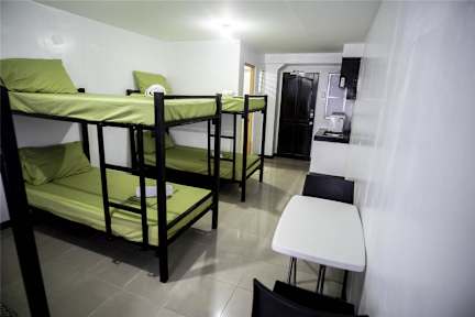 SR Hostel, Cebu - 2026 Prices & Reviews
