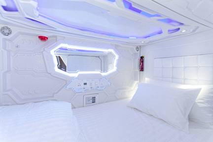 Avagard Capsule Hotel - Suvarnabhumi Airport, バンコク - 2024 - Hostelworld