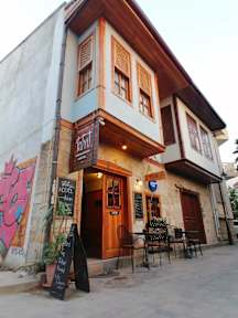 Kuyu Beergarden & Hostel Antalya - 2025 料金とレビュー - Hostelworld