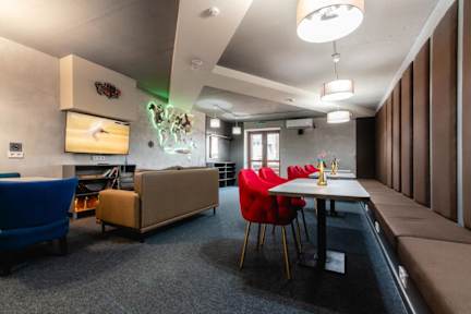 Aykun Capsule Hostel, Almaty - 2026 Prices & Reviews