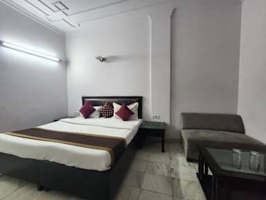Hotel Grand Central Near Karol Bagh Metro, Delhi - 2026 Prices & Reviews