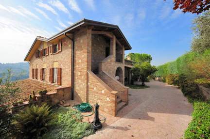 C'era una volta B&B in Perugia, Italy - Find Cheap Hostels and Rooms at ...