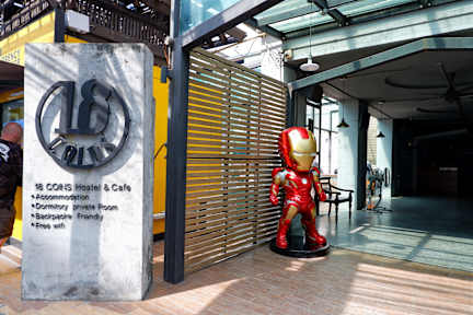18 Coins Cafe & Hostel, Pattaya - 2026 Prices & Reviews