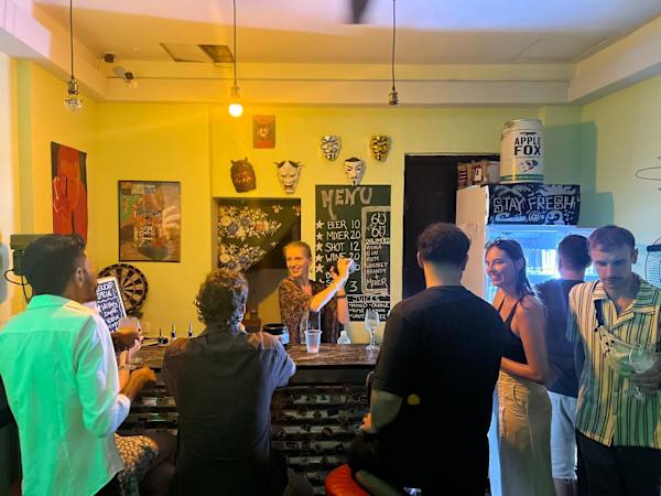 Dorms Kl - Bed, Beer & Butter Chicken - Bukit Bintang