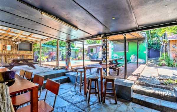 Tekweni Backpackers Hostel - Durban