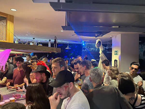 Mola Hostel - Chueca