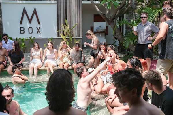 M Box Gili Trawangan - Gili Islands