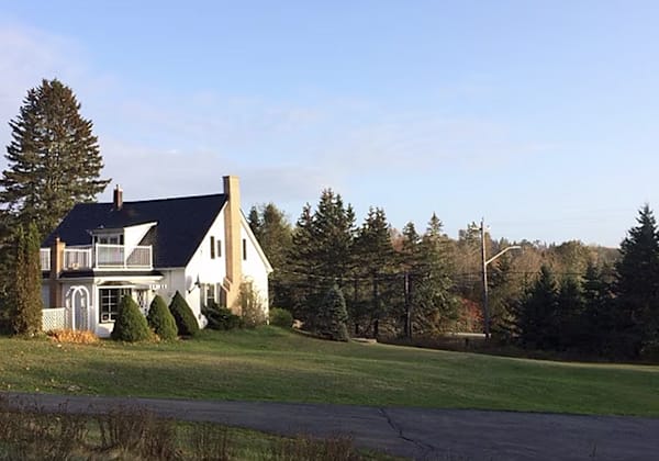 Halifax Backpackers Beachhouse - Halifax