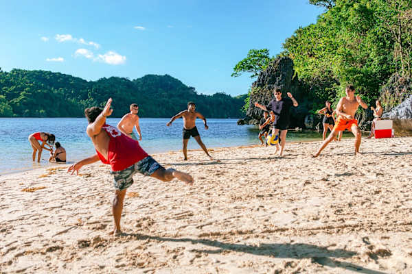 Mad Monkey Nacpan Beach - El Nido