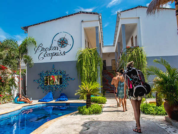 Broken Compass - Gili Islands