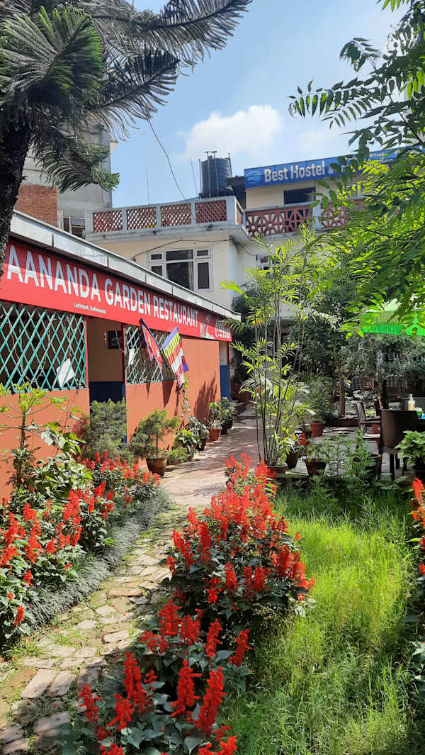 Best Hostel&ananda Garden Restaurant - Kathmandu
