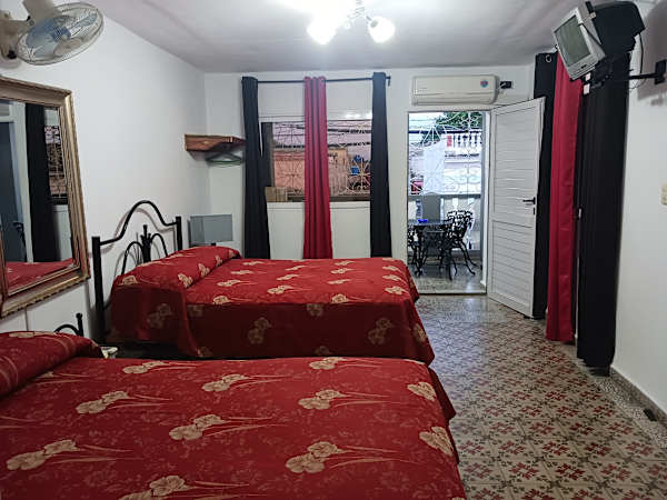 Económico - Céntrico, Cubano Y Con Wifi - Cuba