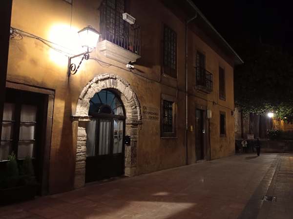 La Hospedería Oviedo - 奧維埃多