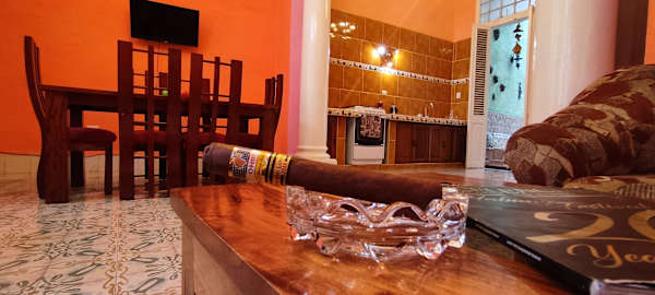 Rainbow House - Havana