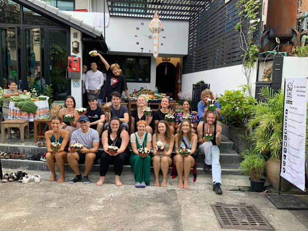 Baan Lung Poshtel - Chiang Mai