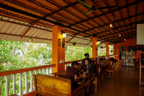 Bonds Hostel - Goa