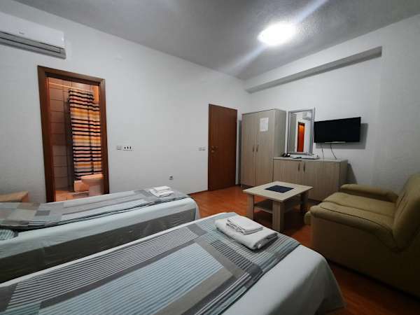 Hostel Laguna - オフリド