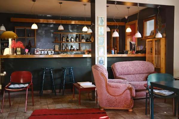 Red Goat Hostel - Tirana