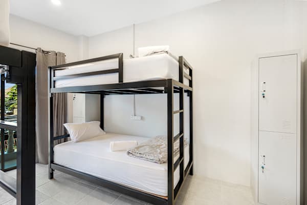 Vibes Samui Hostel & Cafe - Koh Samui