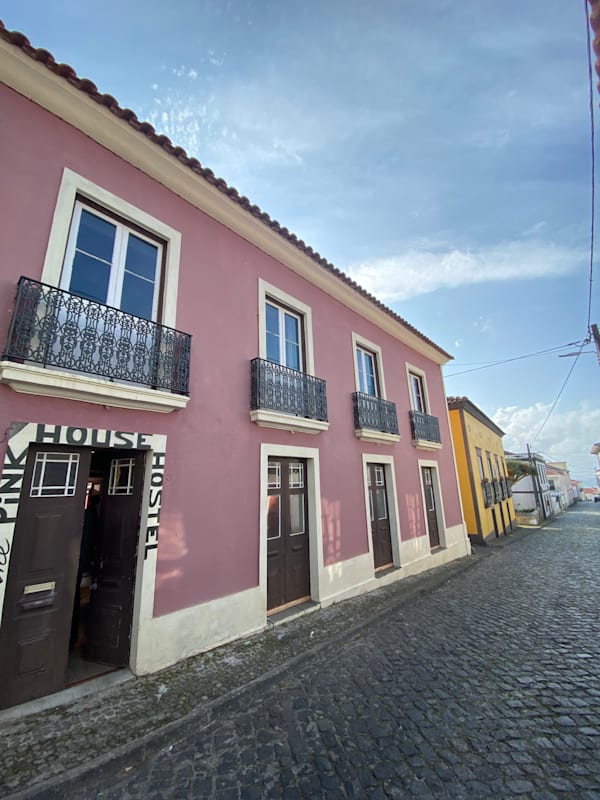 The Pink House Hostel - Açores