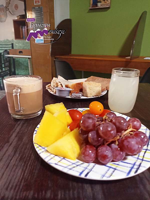 Hostel Estacion Mendoza - Mendoza