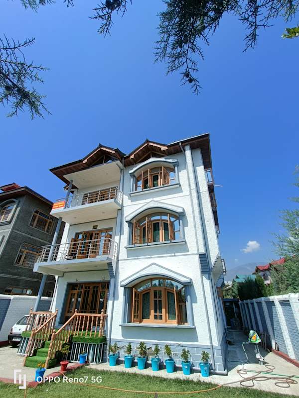 Moonshine Home Stay - Srinagar