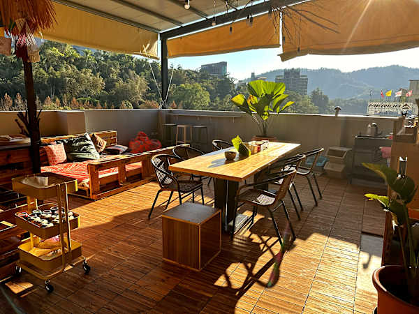 Dreamy Nomads Hostel - 푸리 진