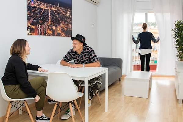 Sant Jordi - Apartments Sagrada Familia - Barcelona