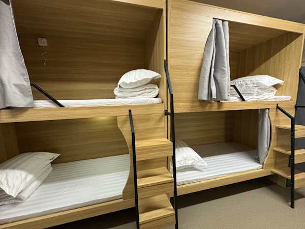 Discovery Hostel Shenzhen - Hong Kong