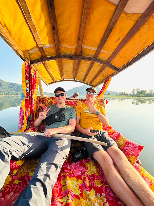 Backpackers Lake View Houseboat - Srinagar
