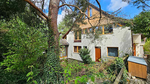 Nivarta Guesthouse And Cultural Garden - Black Forest