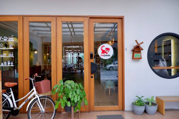 Red Panda Hostel & Cafe - Chiang Mai