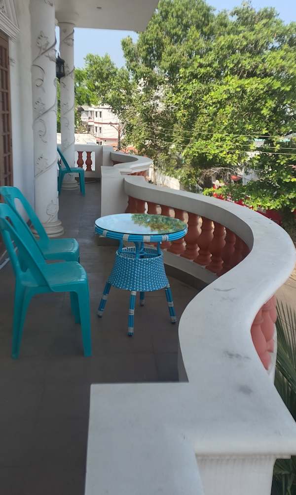 The Cave Hostel Fort Kochi - Kochi