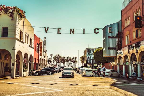 Fruit Hostel - Los Angeles, CA