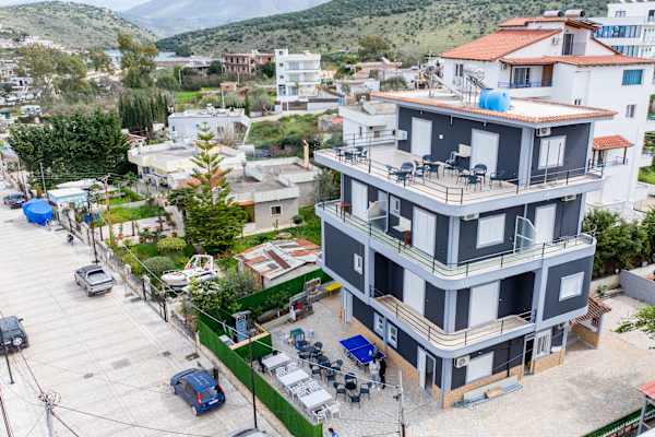 Brothers Of The World - Corfou