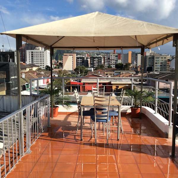 Hostel Mitad Del Mundo - Quito