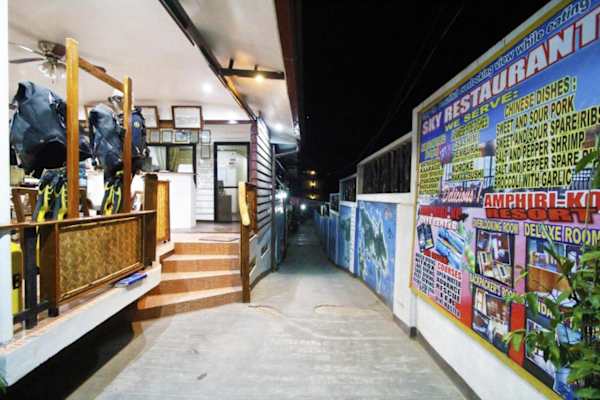 Amphibi-ko Resort & Dive Center - Coron