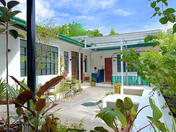 A Casa Portuguesa Boutique Hostel - Coron