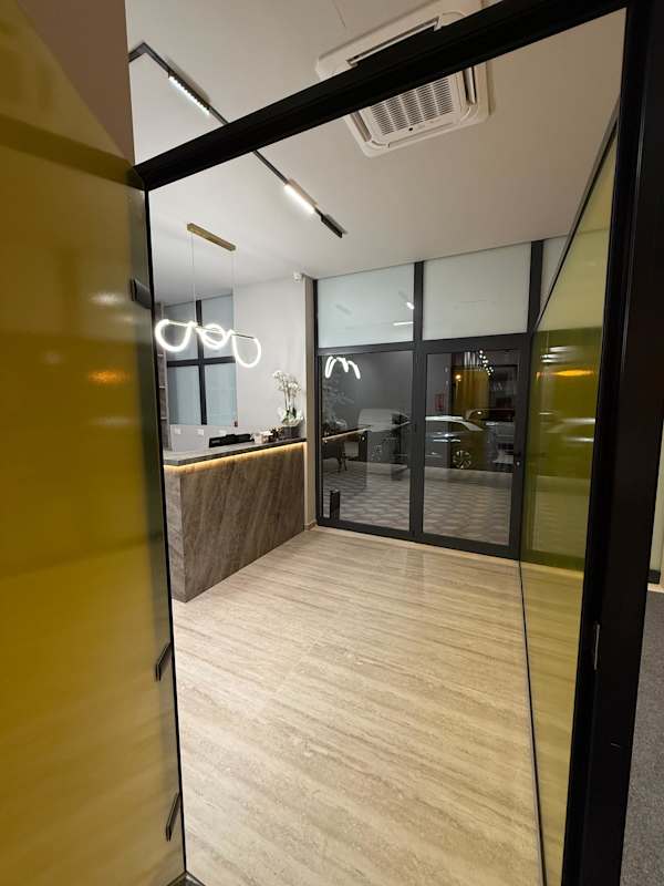 Santa 5 Hostel - Vlora