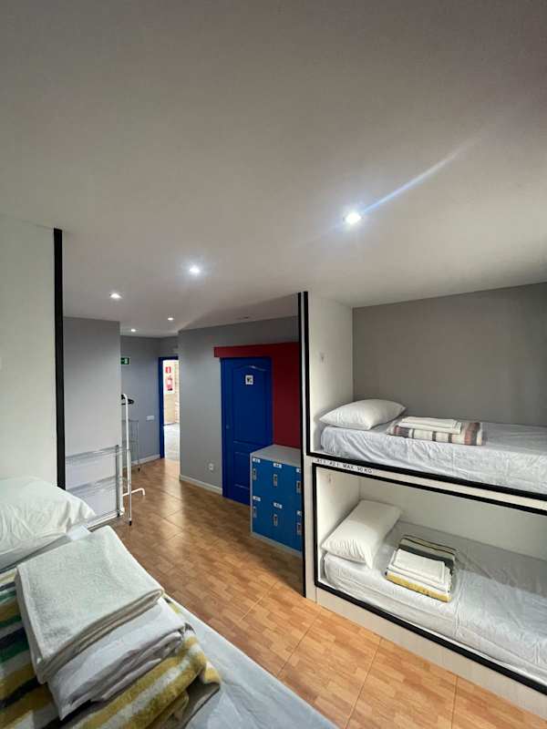 Hego Haize Zarautz Hostel - Pyrenees