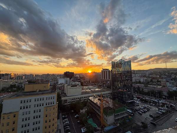 Burj24 Rooftop Hostel - Ulaanbaatar