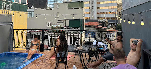 Mama Hostel & Rooftop Pool - Hanoï