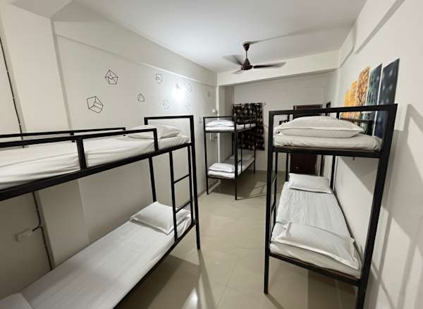 Hippy Trail Guest House And Dorms - Goa