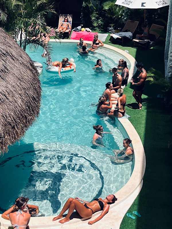 The Lazy Lama Hostel Uluwatu - Uluwatu