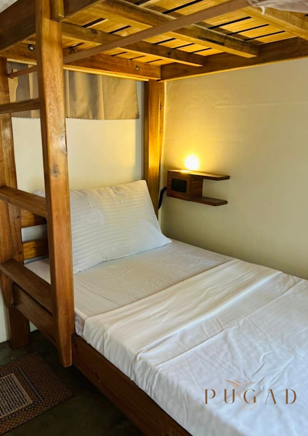 Pugad Hostel - El Nido