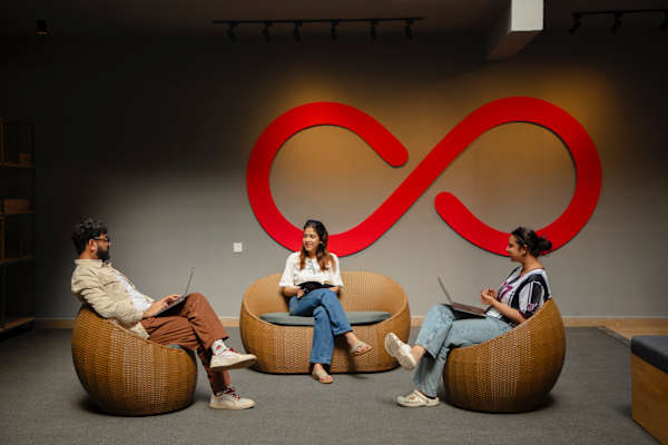 Loop By Zolo Silk Board, Bangalore - Bengaluru