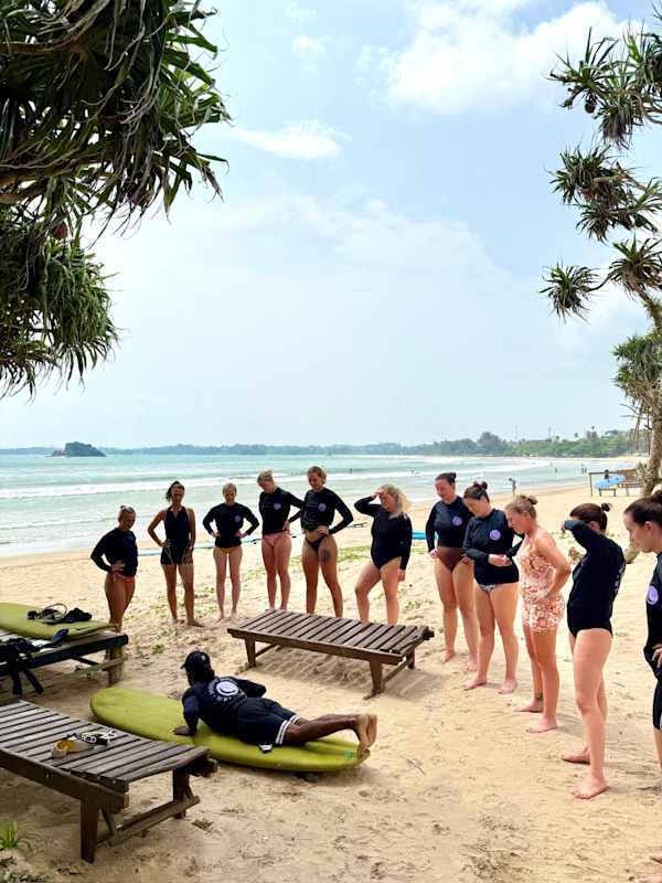 Surfer's Club Hostel - Mirissa